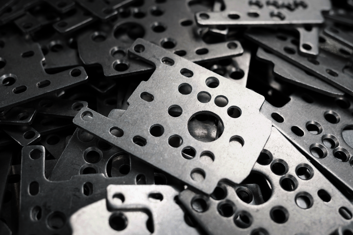 Blech stanzen lassen: Blechstanzteile nach Maß bestellen
